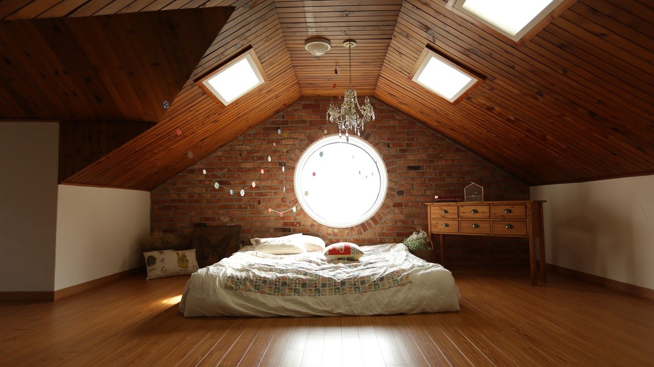 How to get rid of damp in bedroom? Damp in Bedroom Cause and Cure